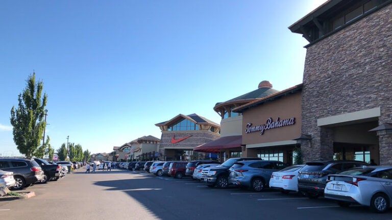 オレゴン州ポートランドに行ってきました - アウトレット | gocha と maze のごちゃまぜブログ